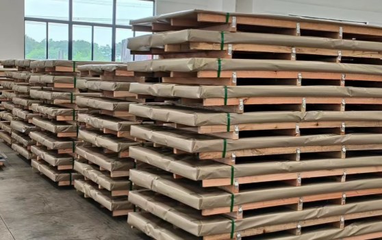 Hot rolled stainless clad steel plate- JIANGSU HUA STEEL GROUP CO., LTD